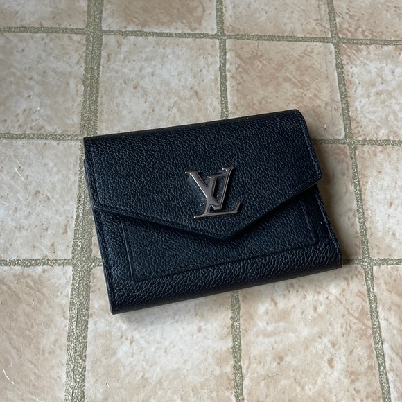 Louis Vuitton | Bags | Louis Vuitton Black Wallet | Poshmark